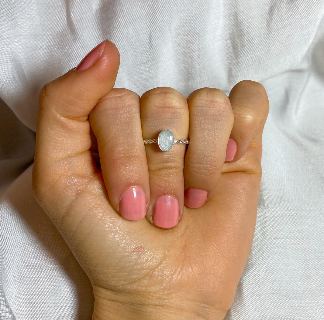 Cremation Ashes Rings - Ashes Into Rings - Petals and Keepsakes